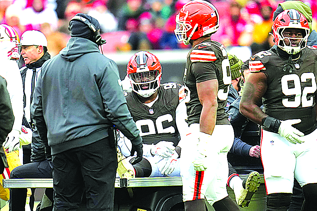 Cleveland Browns’ Maliek Collins to miss rest of season with quad ...